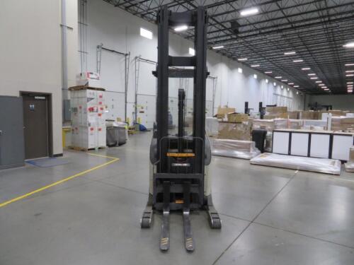 CROWN RR5700 SERIES 3000LBS REACH TRUCK MODEL: RR5725-35, SERIAL ...