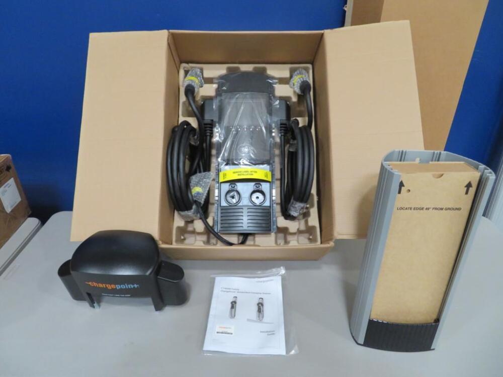CHARGEPOINT CT4020-HD-GW DUAL OUTPUT ELECTRIC VEHICLE CHARGING STATION ...